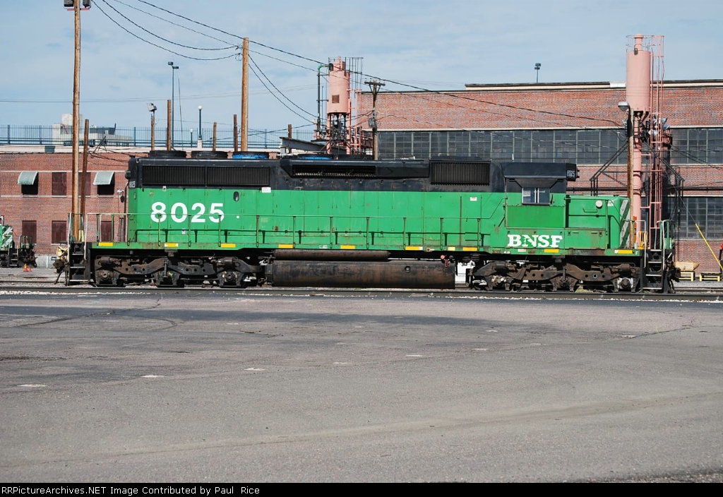 BNSF 8025